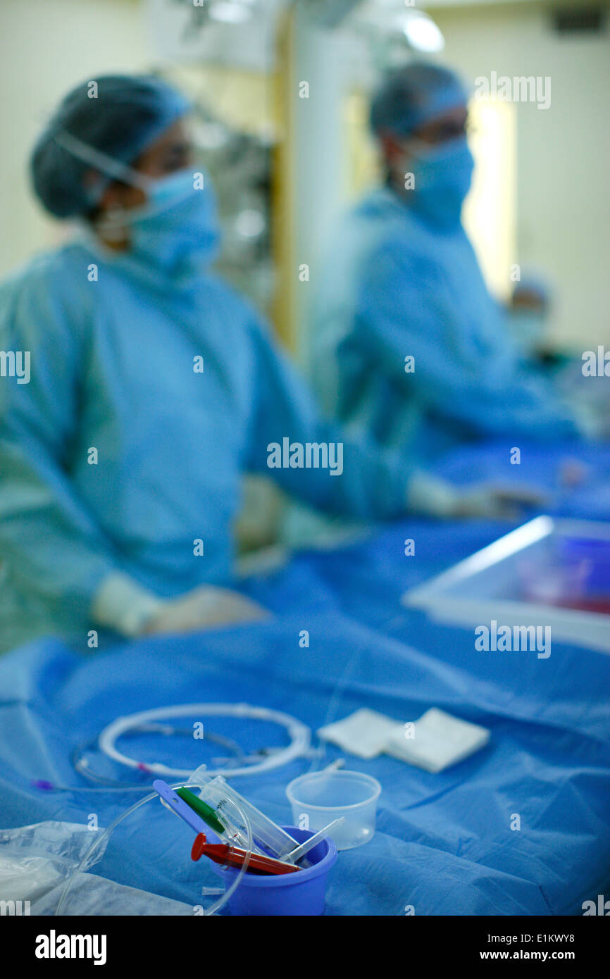 Cardiac Surgery Stock Photos & Cardiac Surgery Stock Images - Alamy