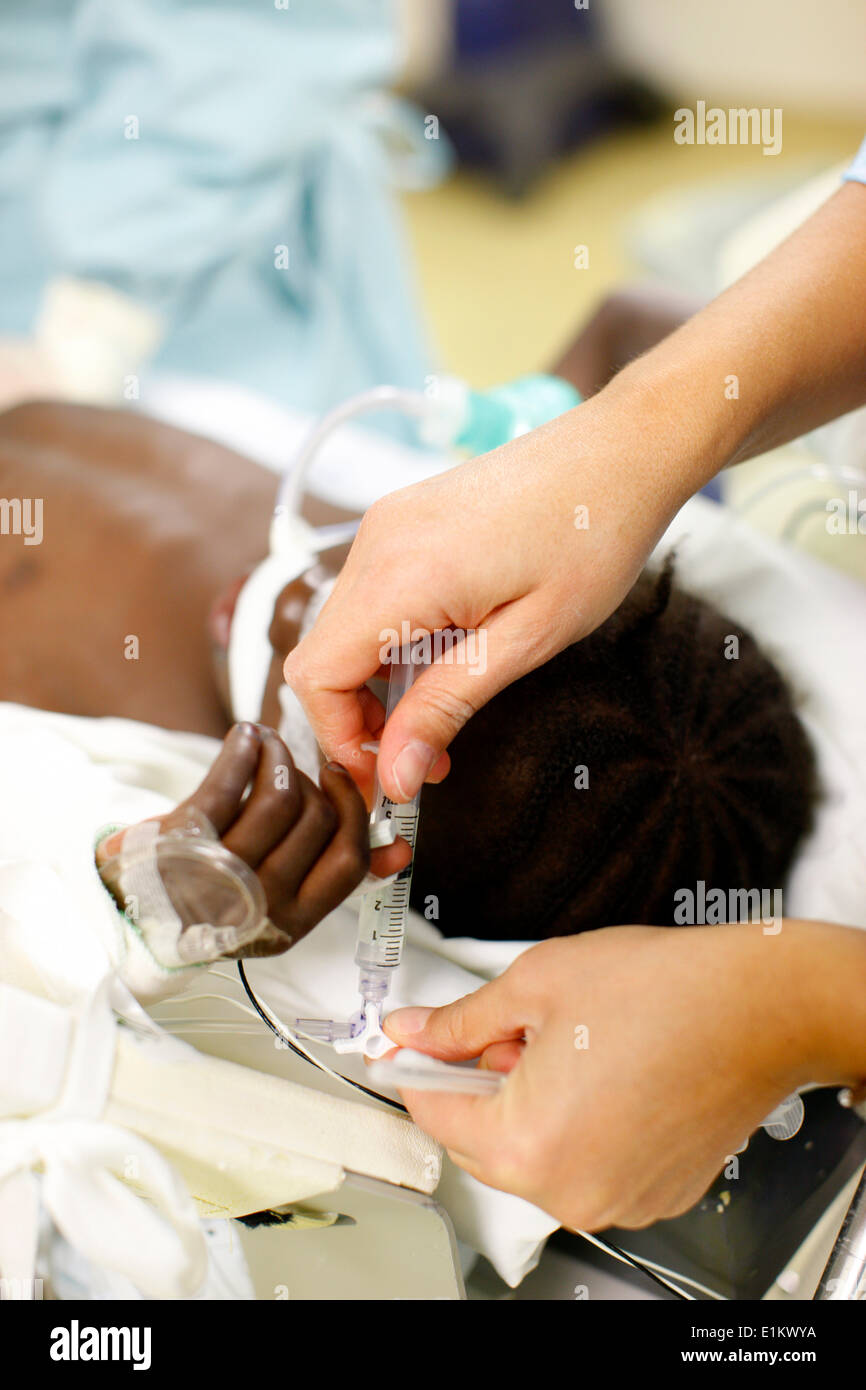 Anesthesia hi-res stock photography and images - Alamy