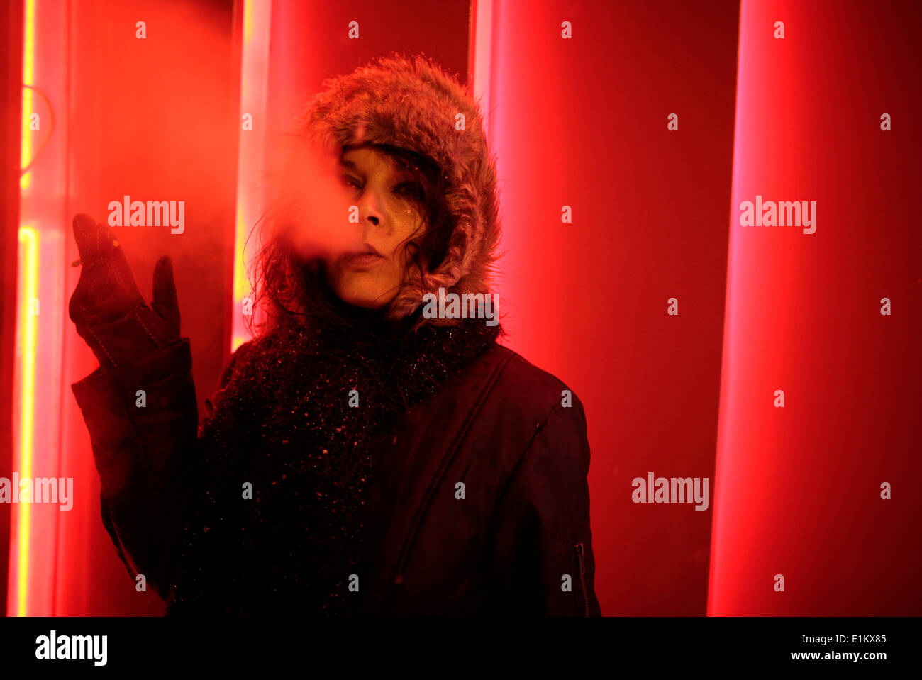 French woman smoking hi-res stock photography and images - Alamy