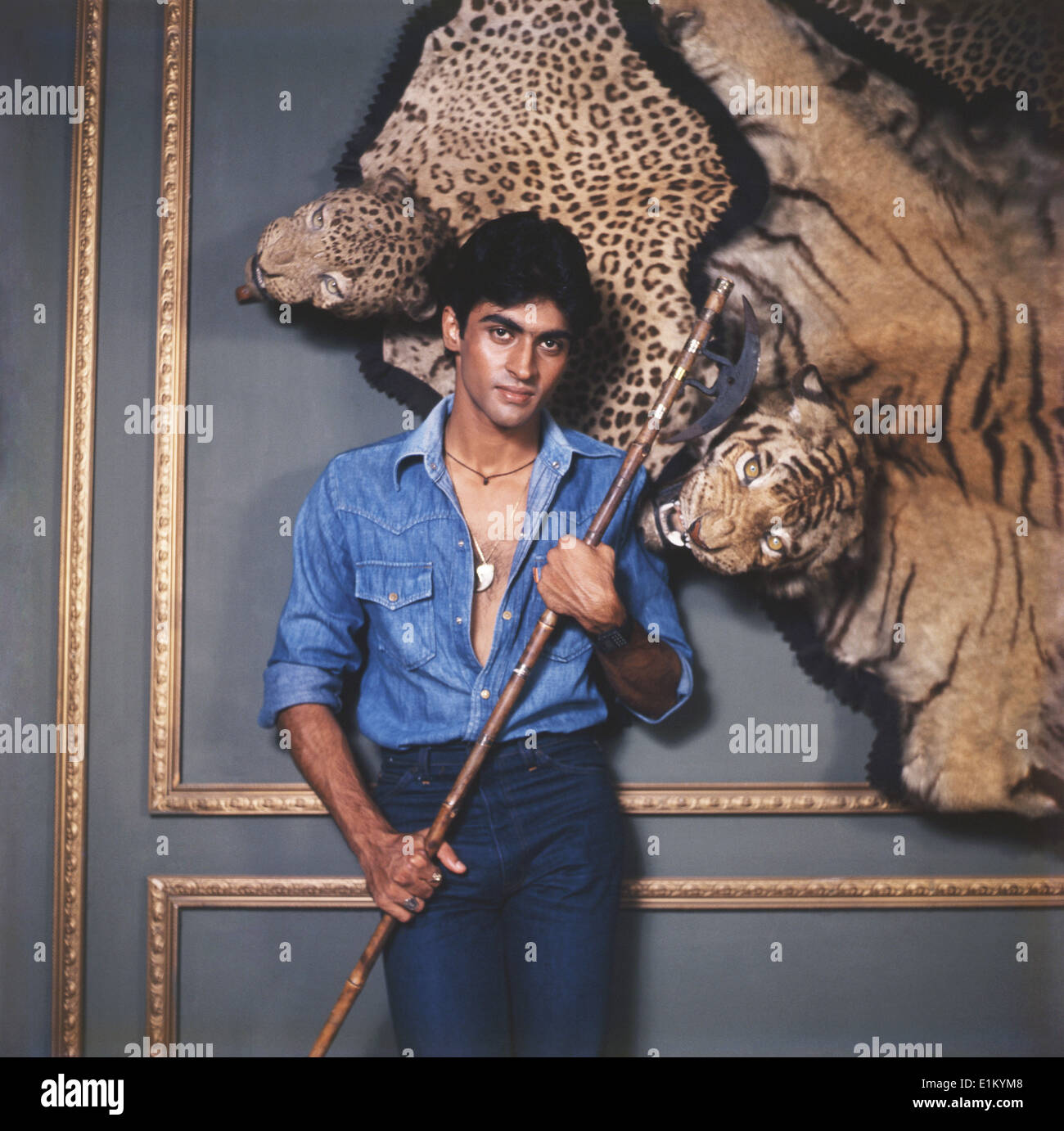 Stick Actor High Resolution Stock Photography and Images - Alamy