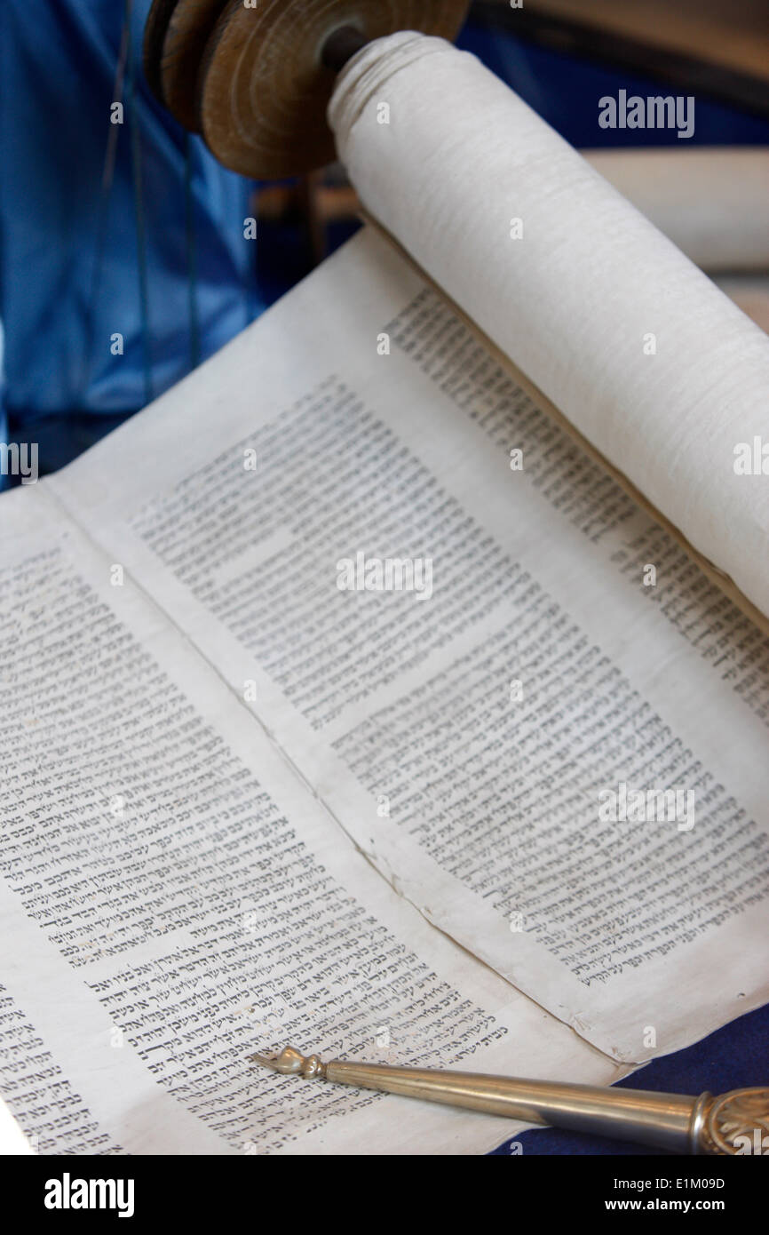 Arab scroll hi-res stock photography and images - Alamy