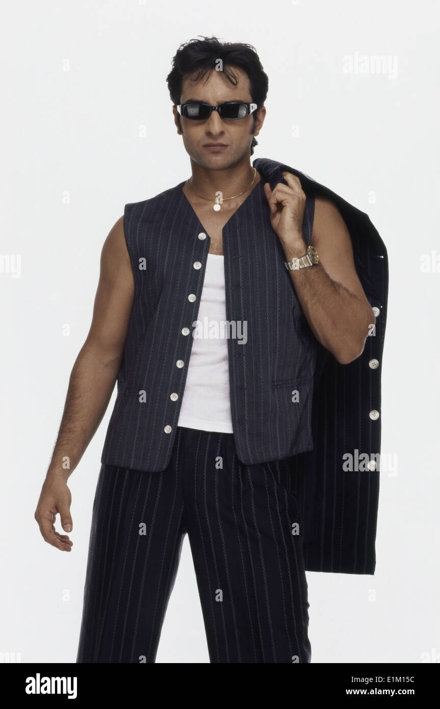 Indian bollywood actor saif ali hi-res stock photography and images - Alamy