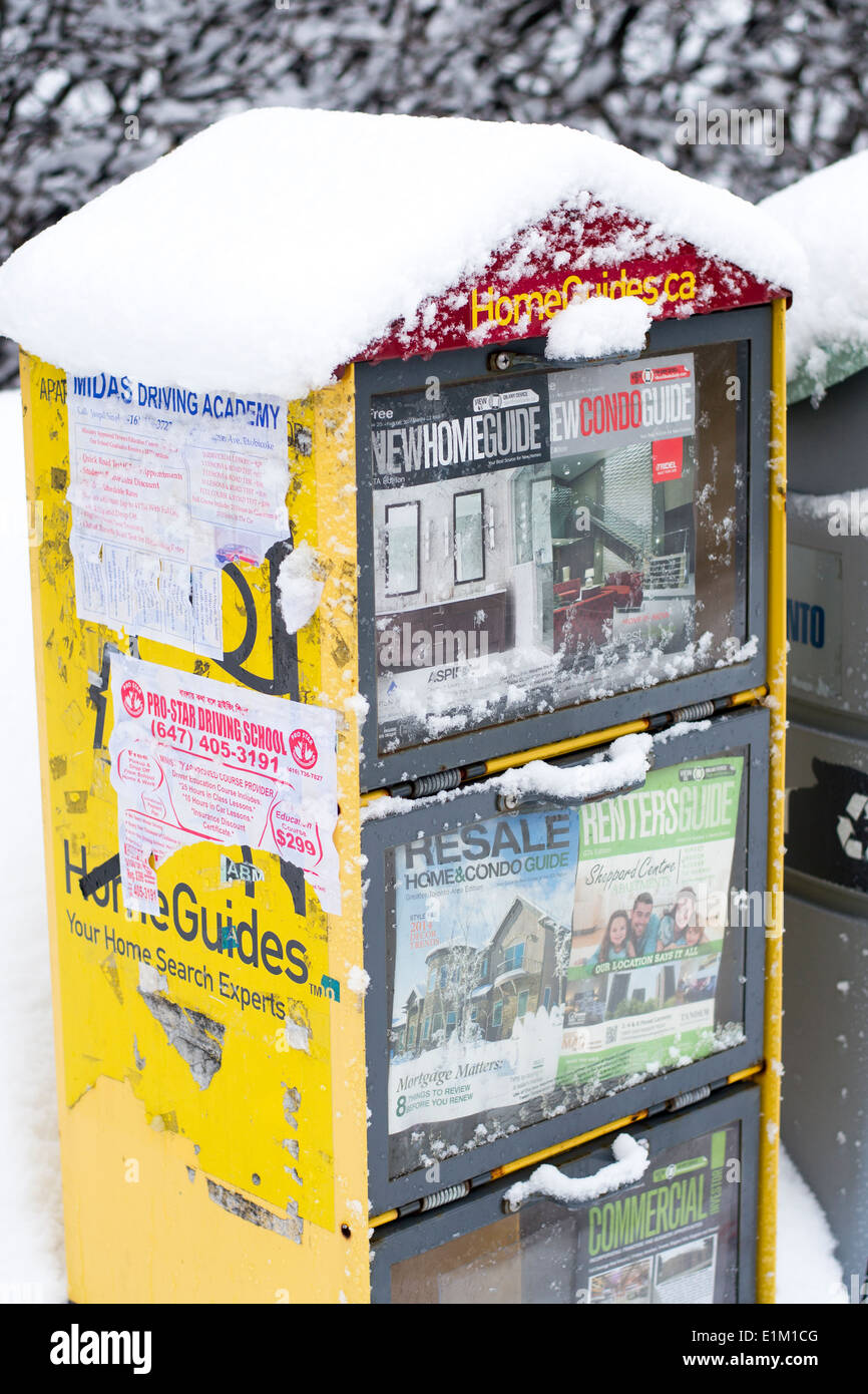 paper pickup in Toronto Stock Photo - Alamy