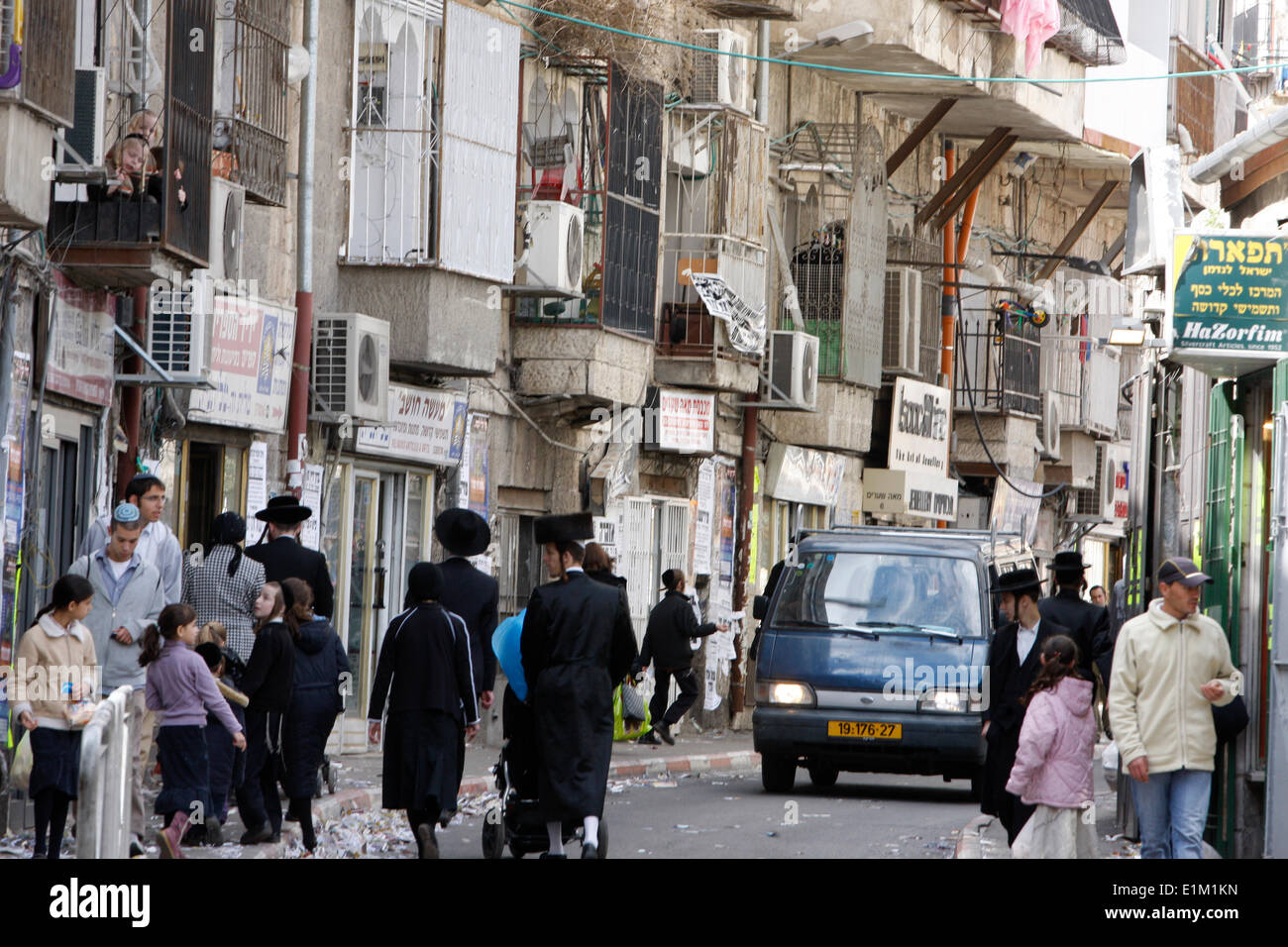 Mea Shearim Jewish orthodox district Stock Photo - Alamy