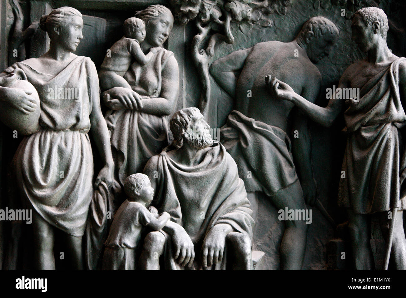 Roman gate milan hi-res stock photography and images - Alamy