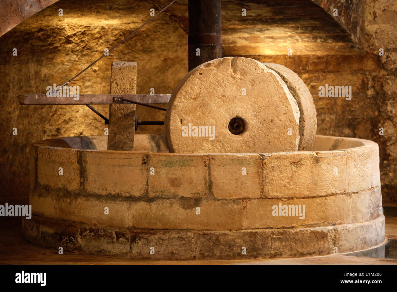 Antique olive press hi-res stock photography and images - Alamy
