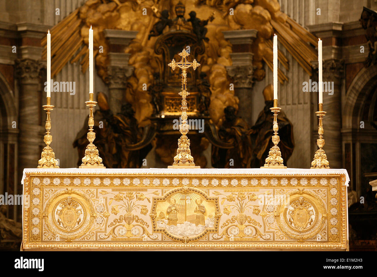 St peters altar hi-res stock photography and images - Alamy