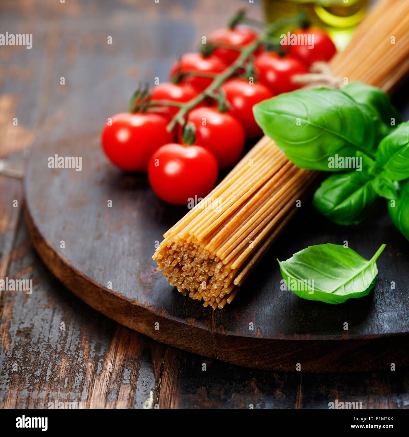Spaghetti with tomatoes hi-res stock photography and images - Alamy