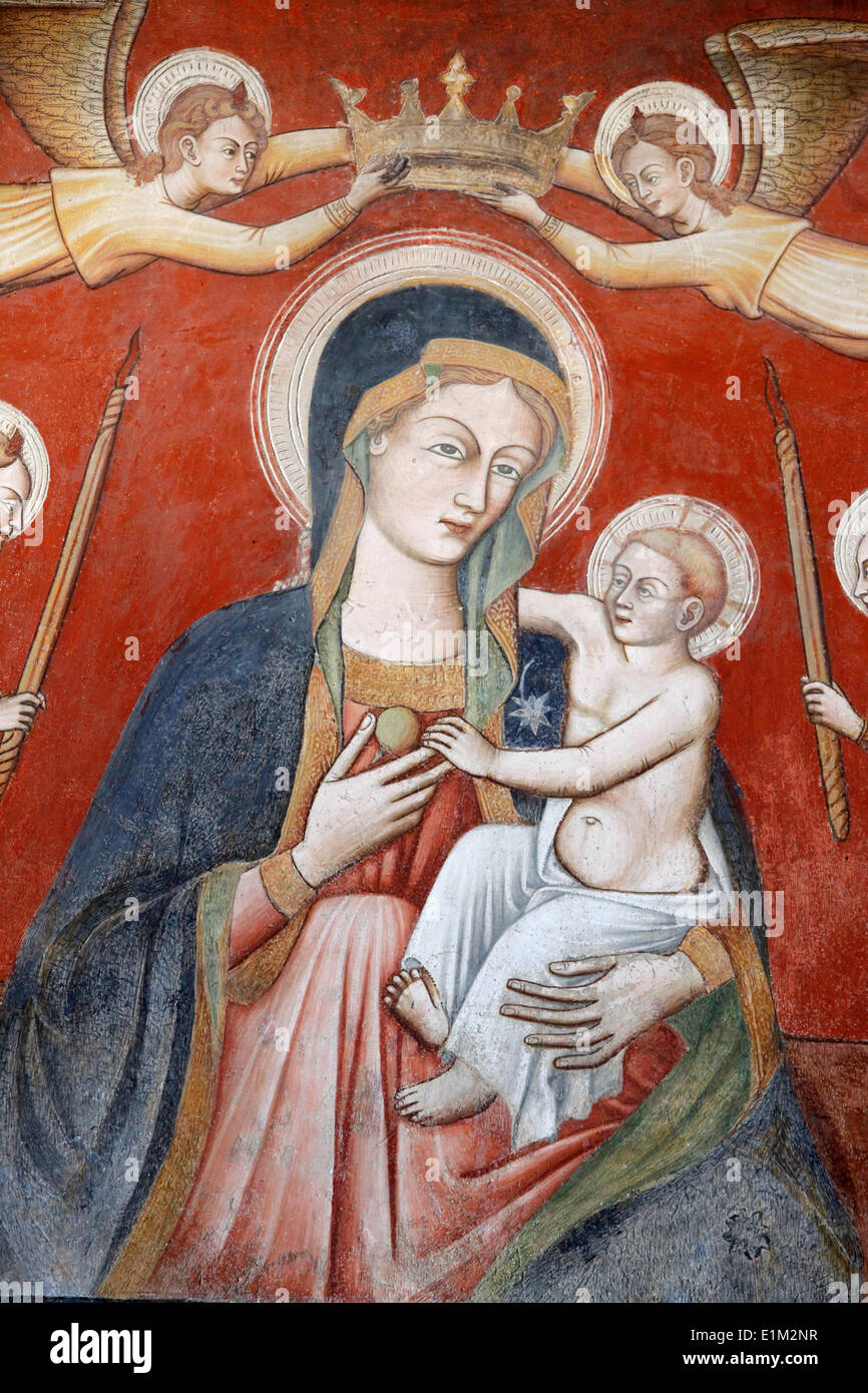 Painting in the basilica di Santa Caterina, Galatina, Apulia : Angels ...