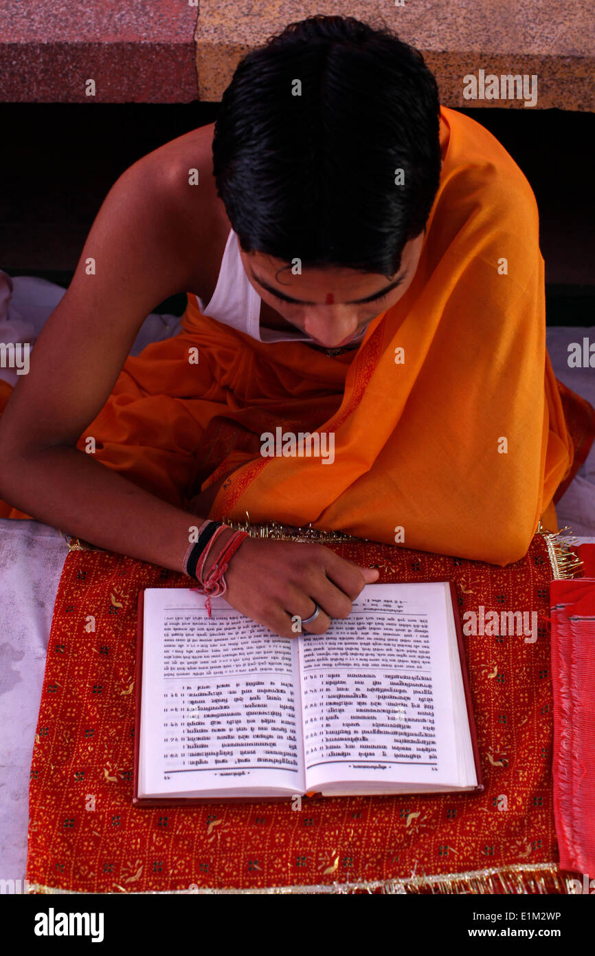 Brahmin boy hi-res stock photography and images - Alamy