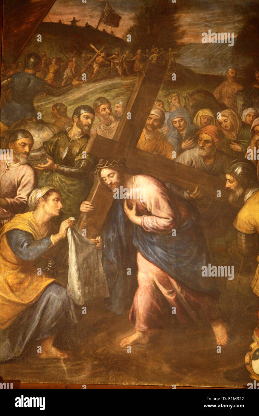 Sta Veronica and Jesus carrying his cross Stock Photo - Alamy