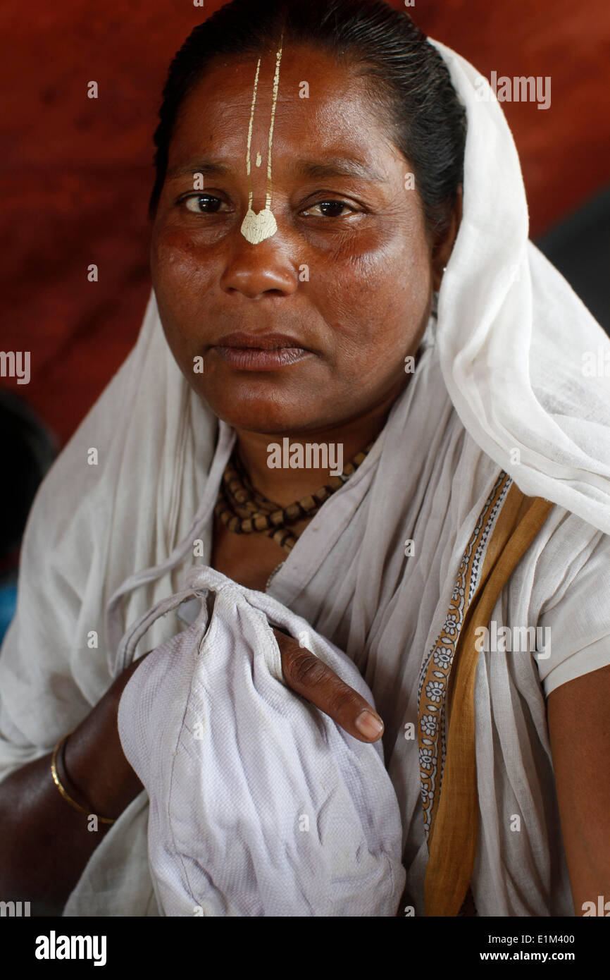 Vishnu wearing hi-res stock photography and images - Alamy