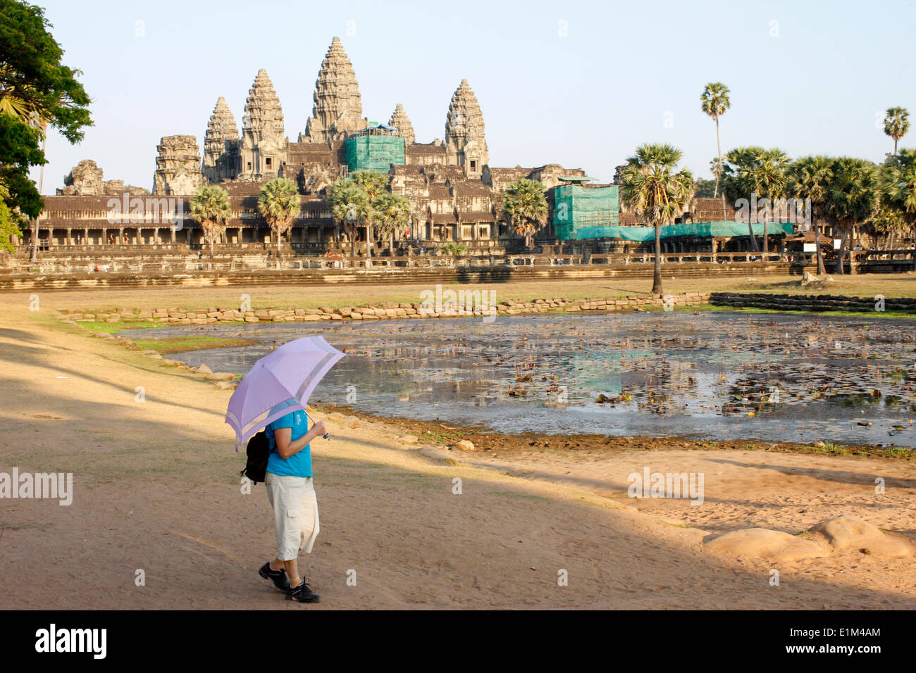 Angkor Wat and Reflecting Pool Stock Photo - Alamy