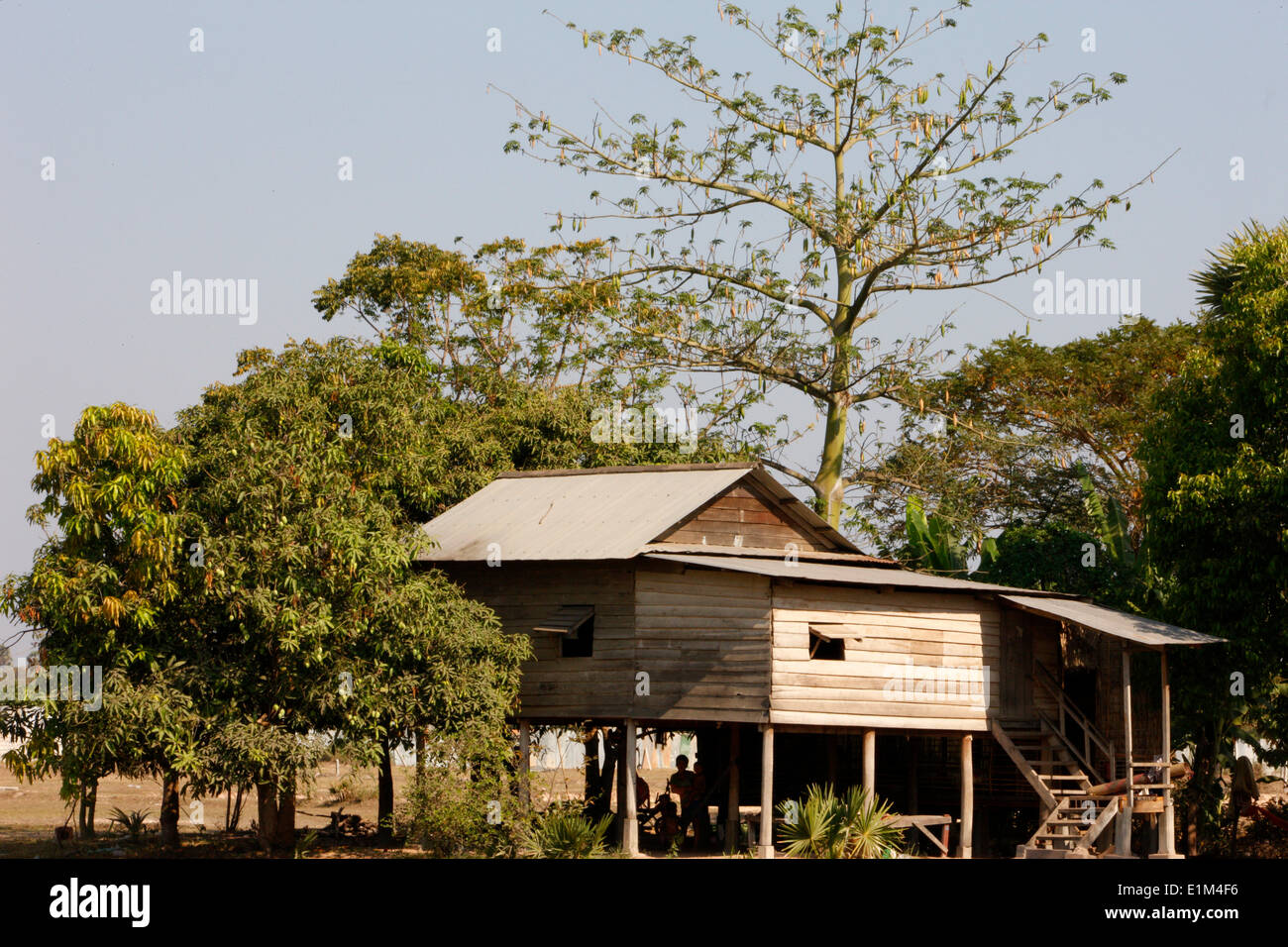 Traditional cambodian house hi-res stock photography and images - Alamy
