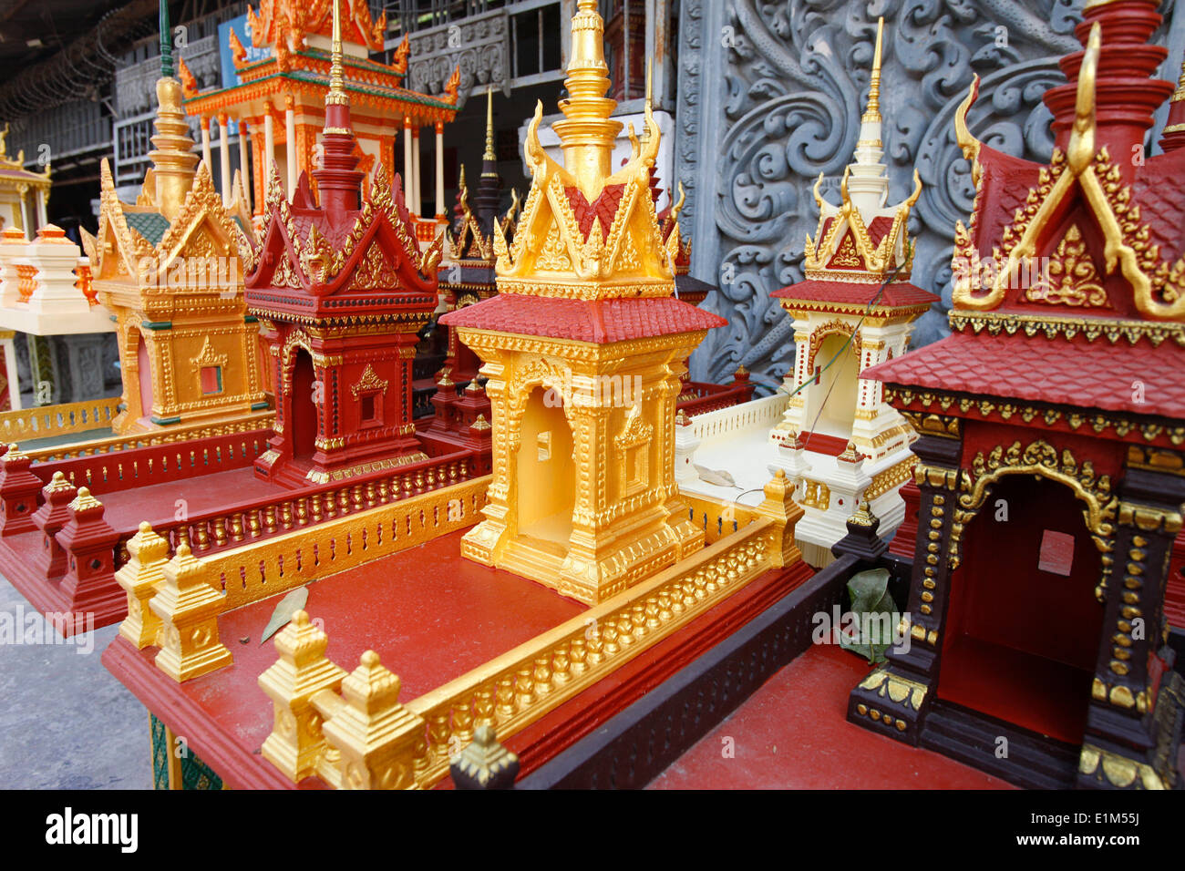 Khmer spirit houses hi-res stock photography and images - Alamy