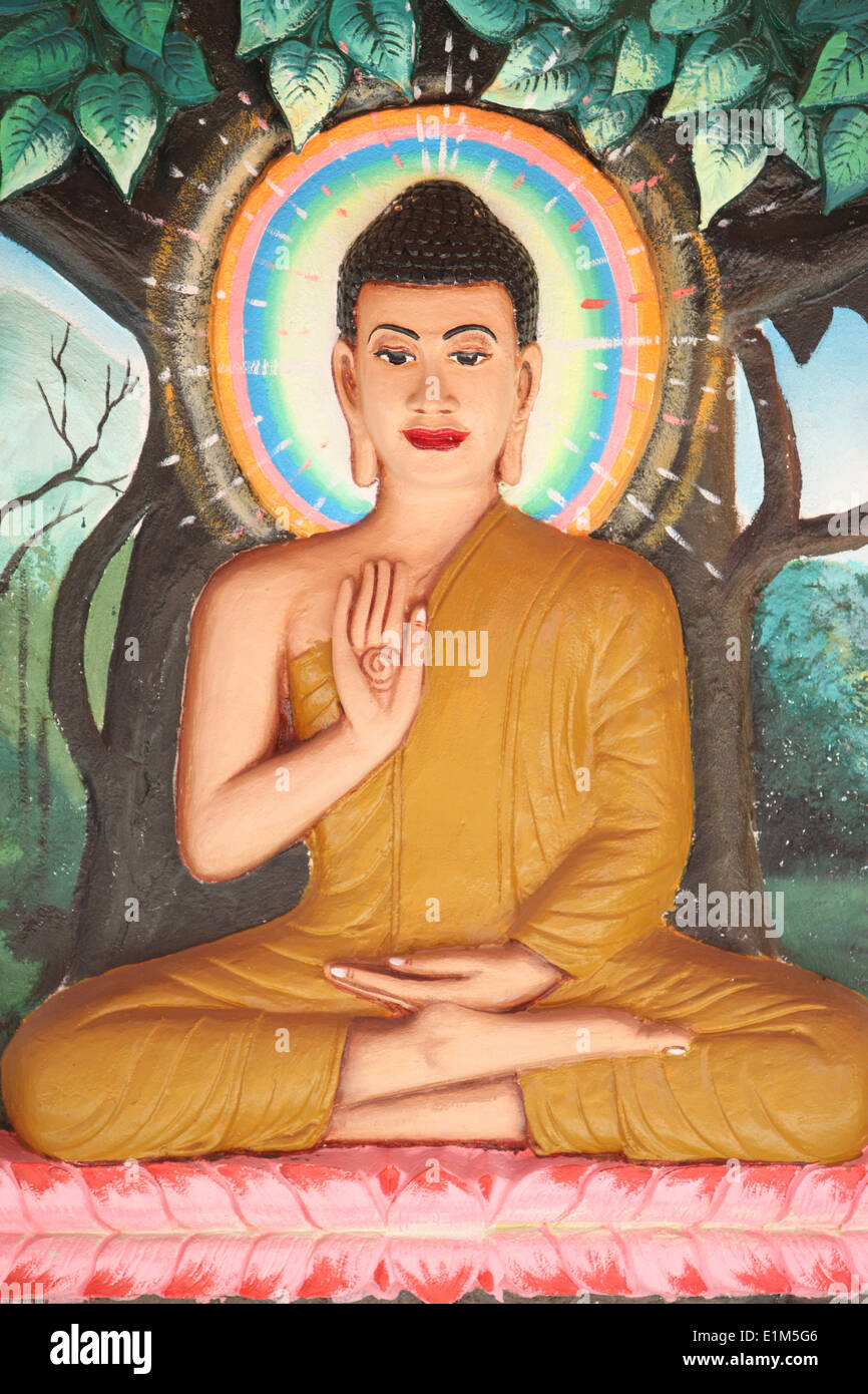 Preah Prom Rath Monastery. Life of the Buddha. Meditation on a lotus ...