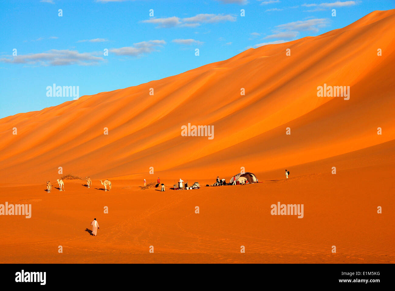 Ubari sand sea hi-res stock photography and images - Alamy