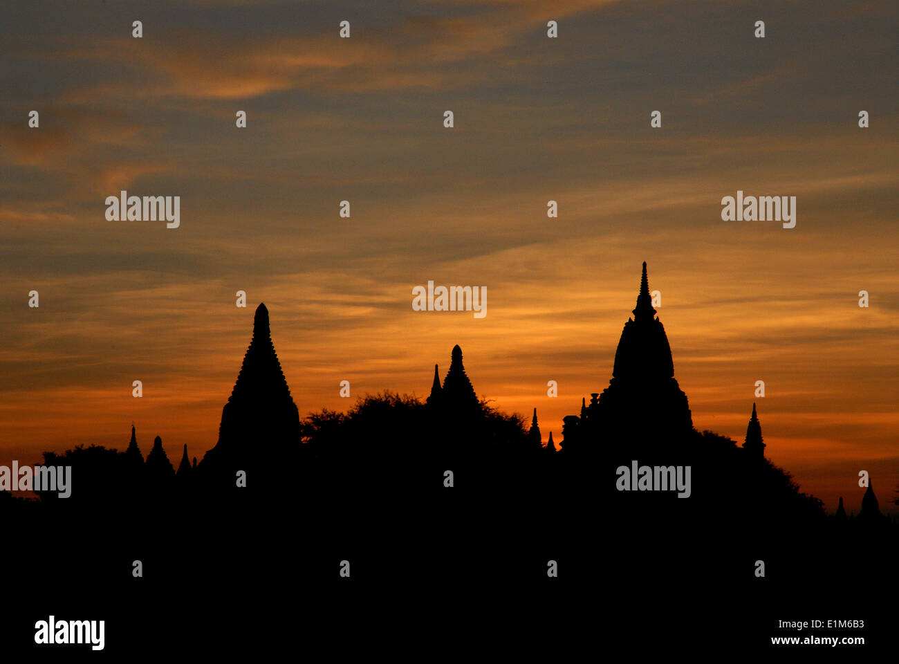 Bagan buddhist art hi-res stock photography and images - Alamy