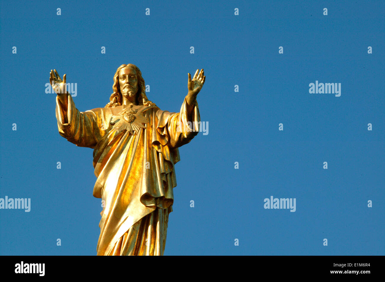 Statue of Jesus Christ. Basilica of Fatima Stock Photo - Alamy