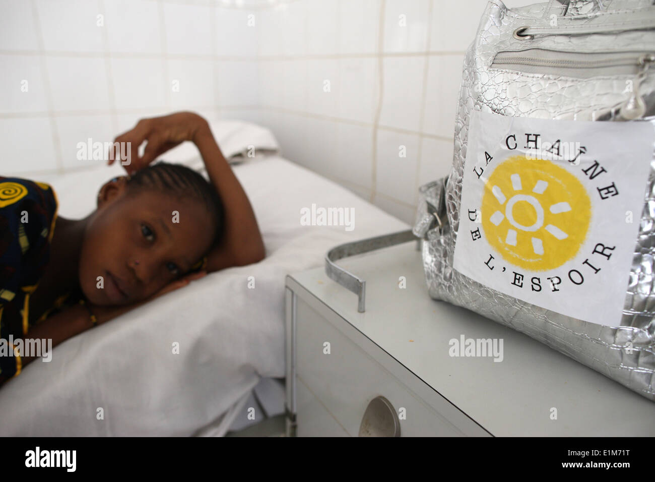 Hospital in africa hi-res stock photography and images - Alamy
