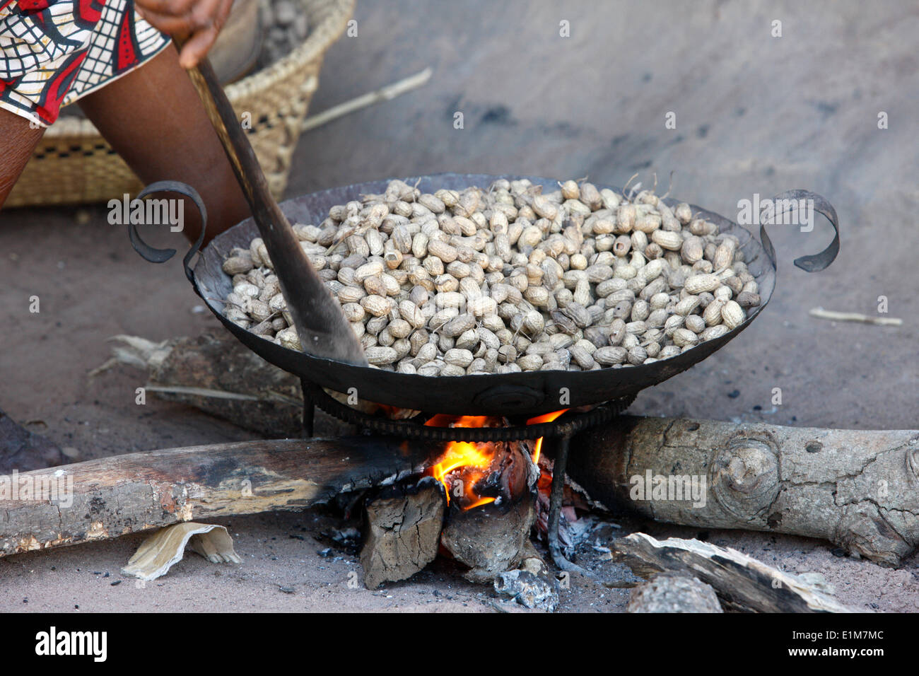 Senegalese peanuts hi-res stock photography and images - Alamy