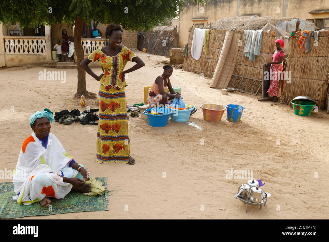 Senegalese daily life hi-res stock photography and images - Alamy