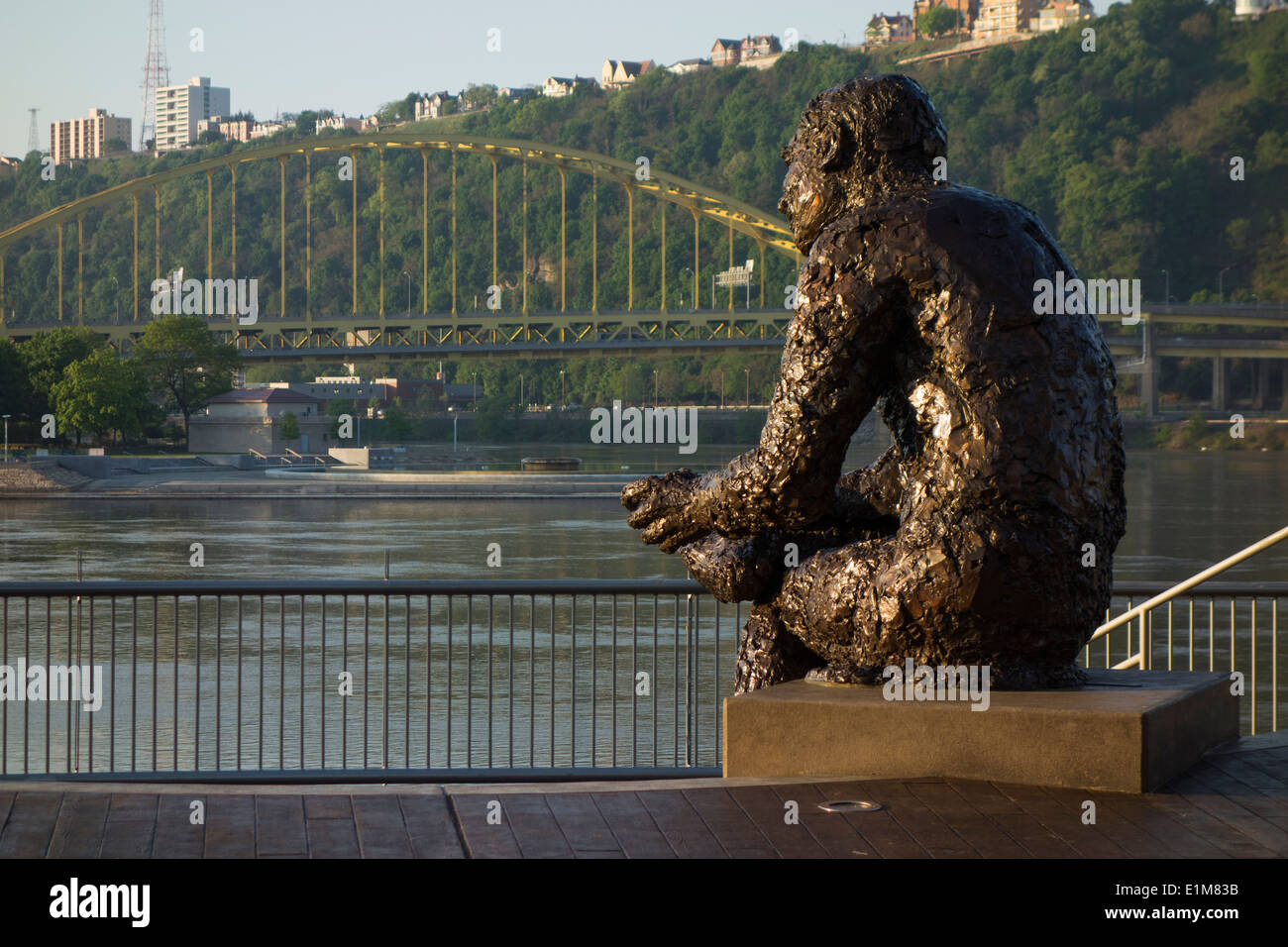 Mr rogers statue hi-res stock photography and images - Alamy