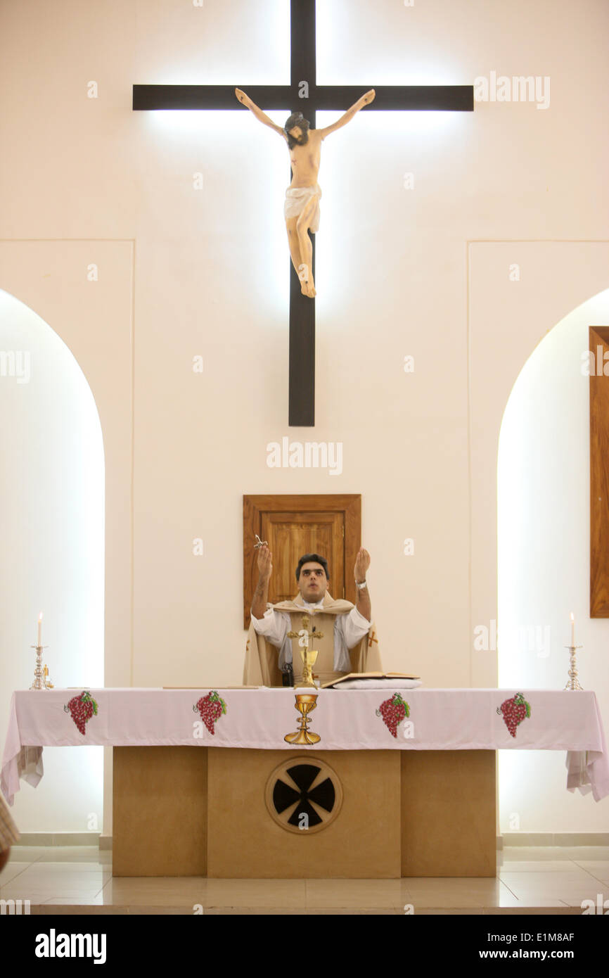 Sunday mass in maronite church Stock Photo - Alamy