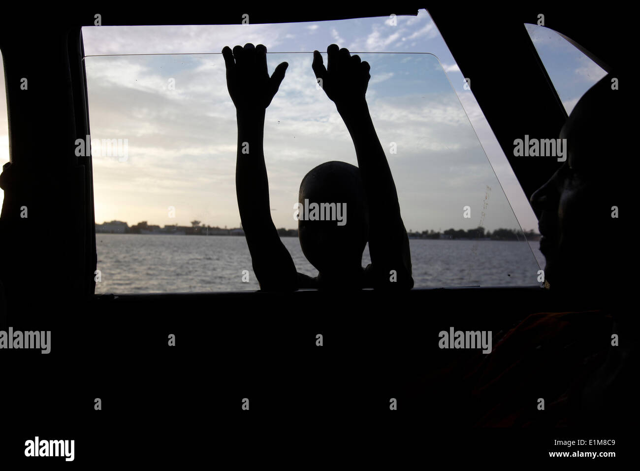Child begging hi-res stock photography and images - Alamy