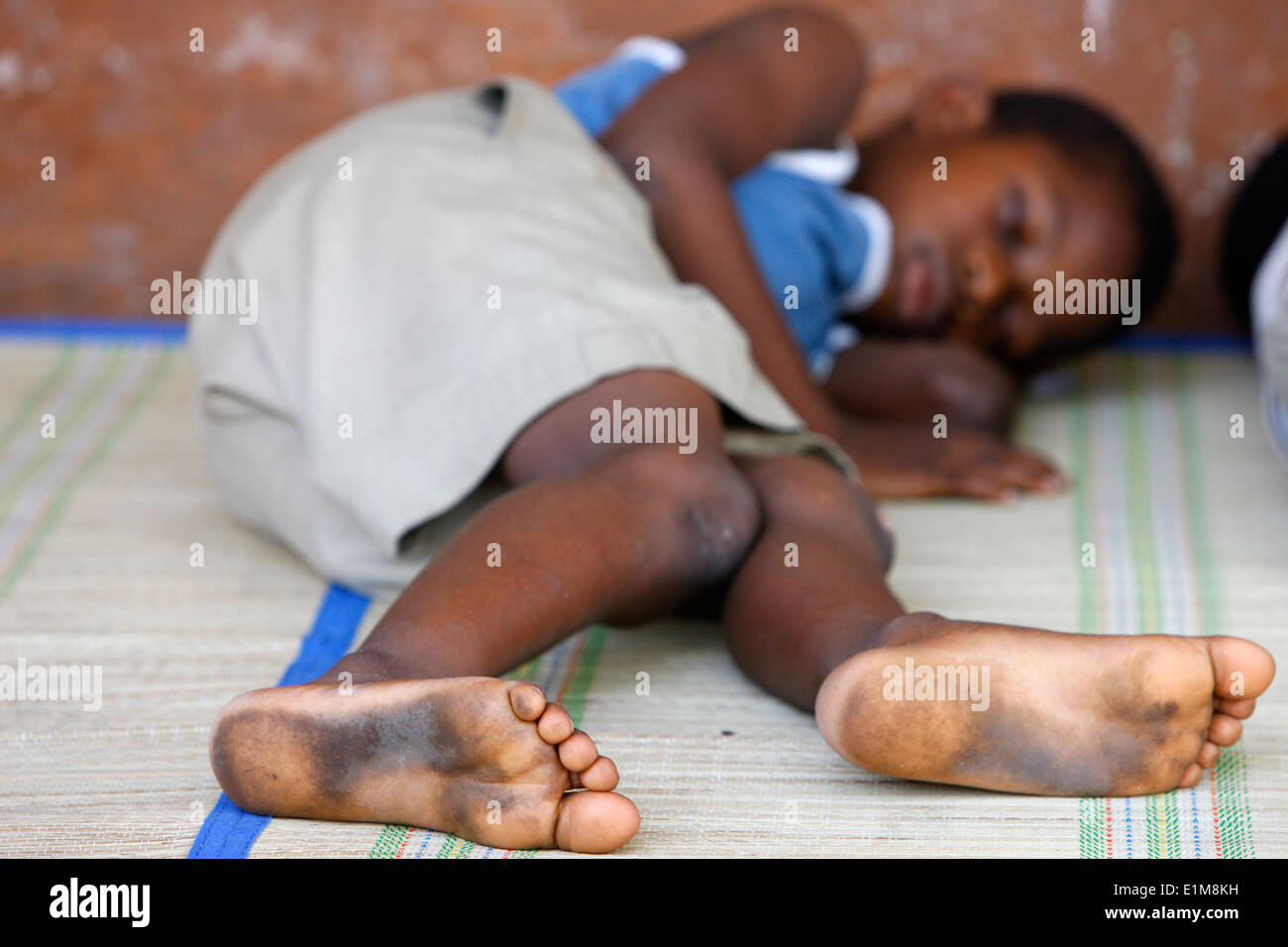 Sleeping child africa hi-res stock photography and images - Alamy