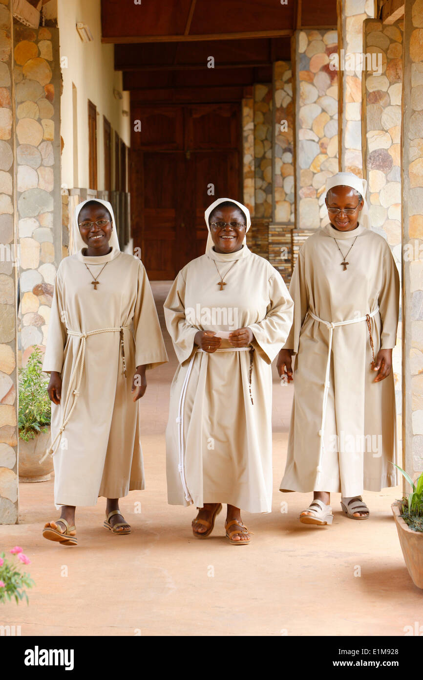 St Clare nuns at Akepe monastery Stock Photo - Alamy