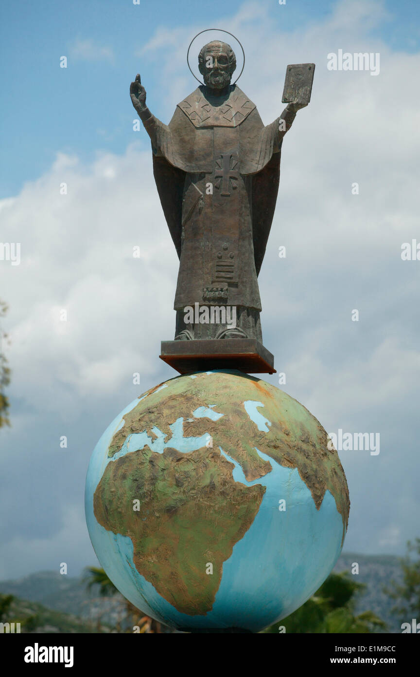 Saint Nicholas statue Stock Photo - Alamy