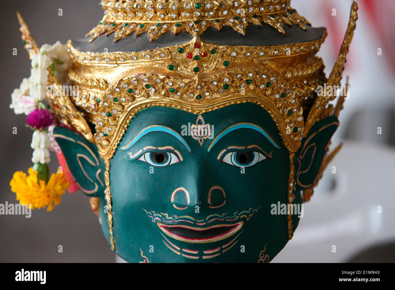 Thai Folkloric Mask Stock Photo - Alamy