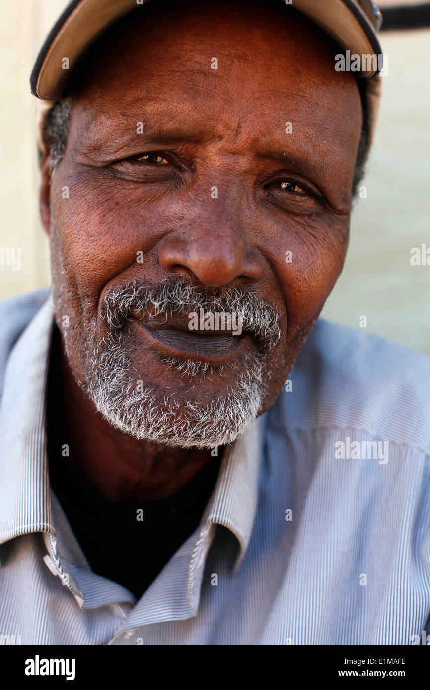 Portrait of somali man hi-res stock photography and images - Alamy