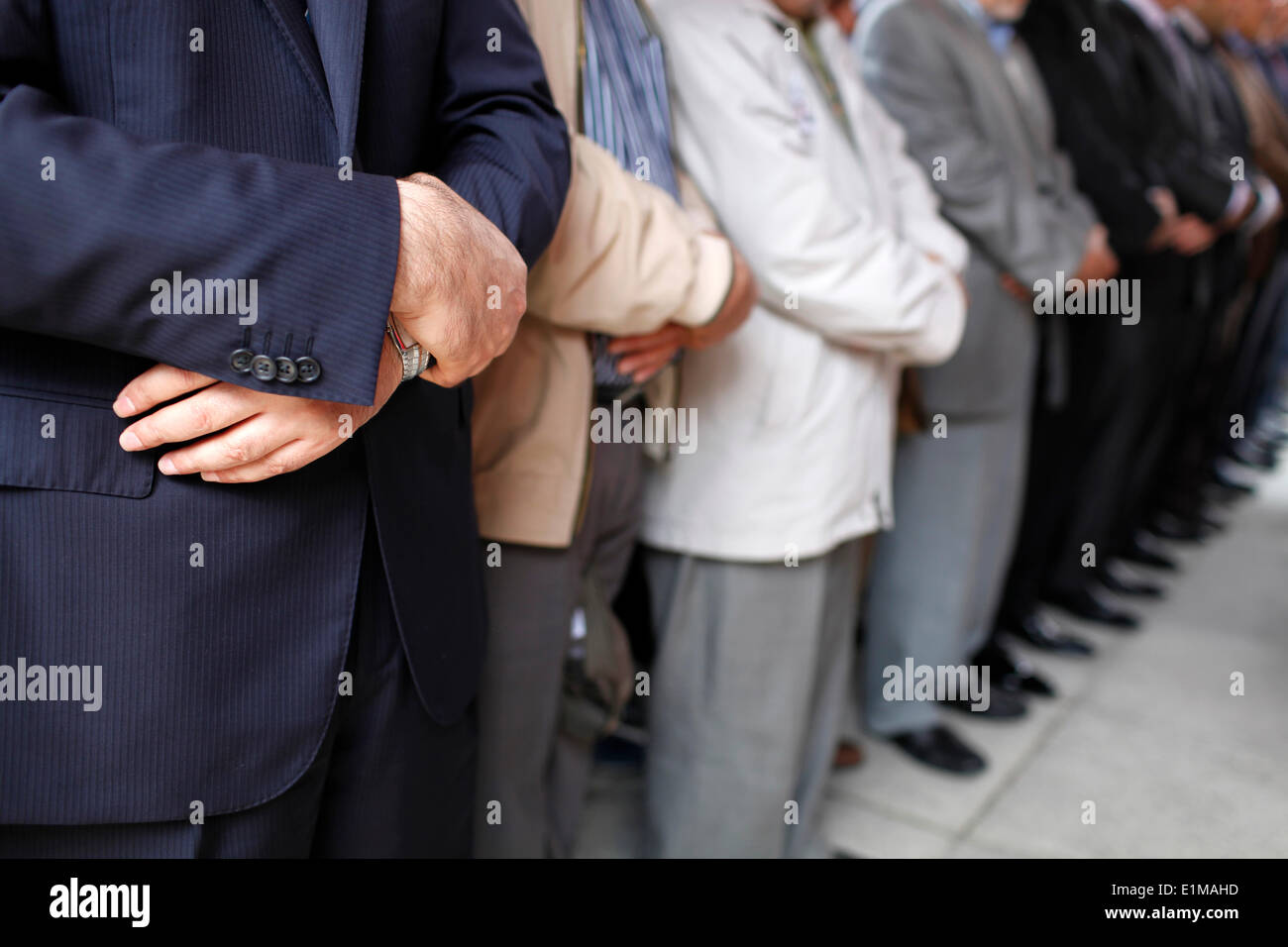 Islamic funeral prayer hi-res stock photography and images - Alamy
