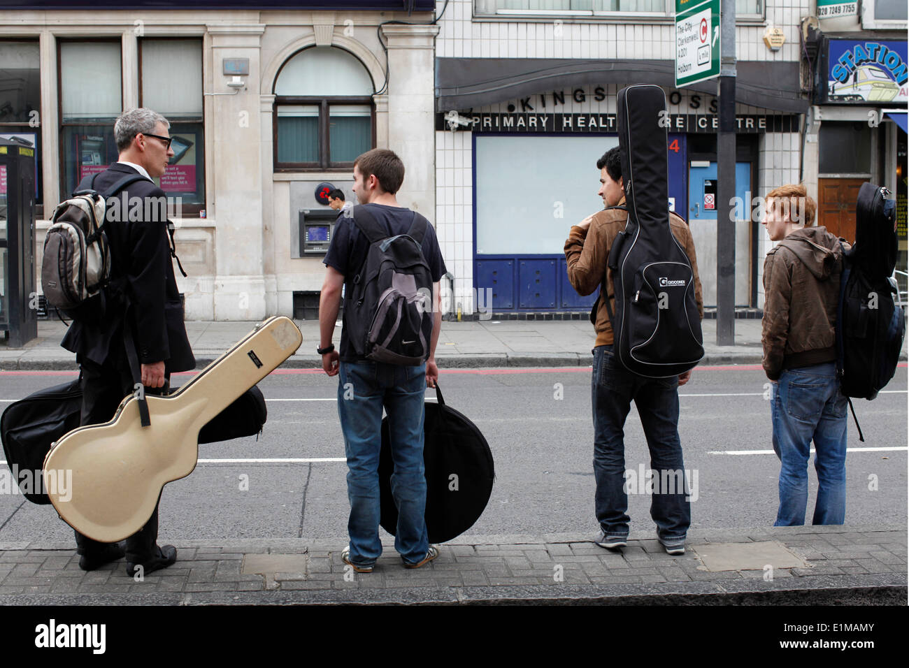 London Street Musicians High Resolution Stock Photography and Images ...