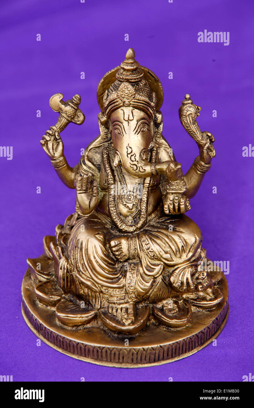 Ganesh statue hi-res stock photography and images - Alamy