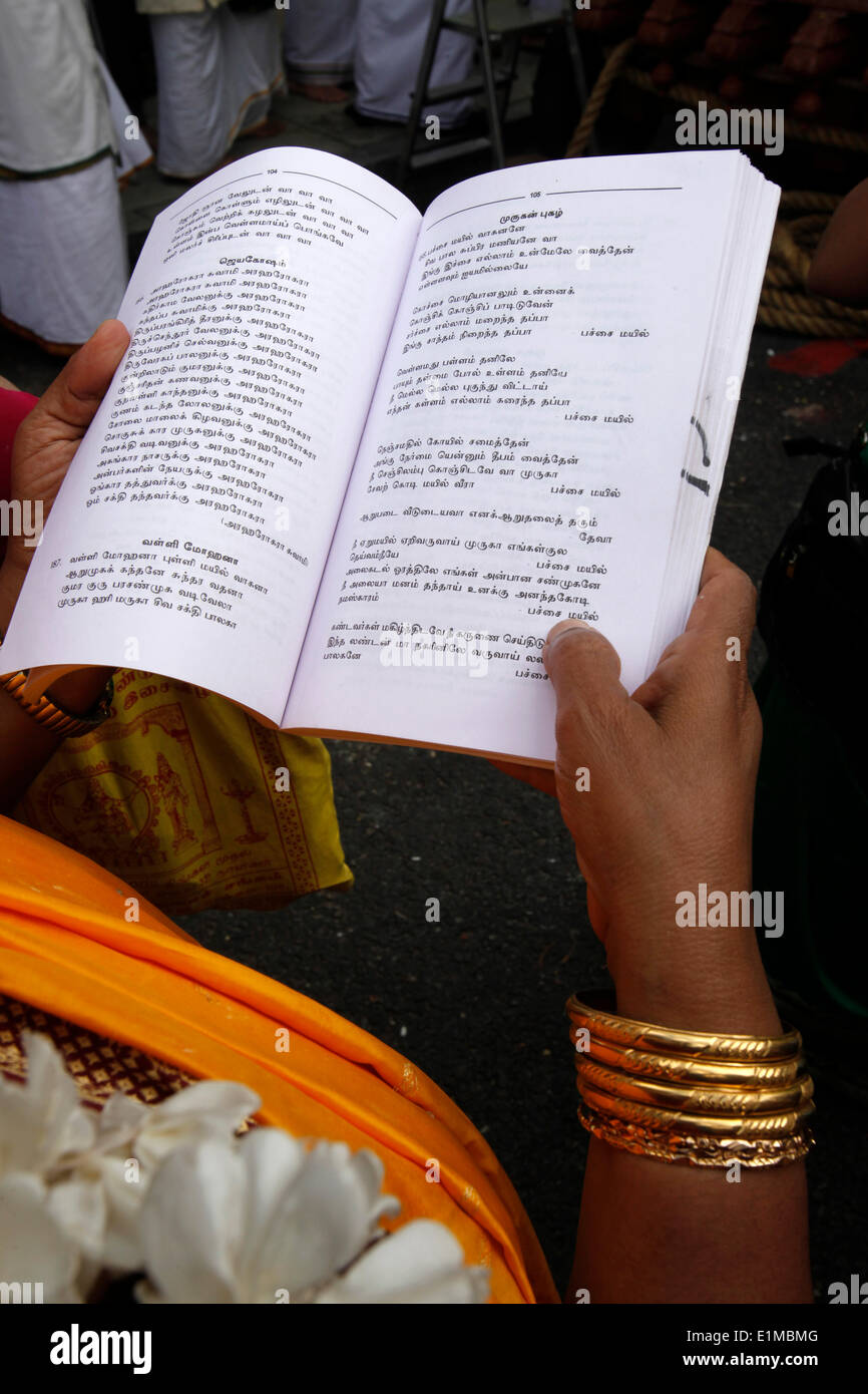 Chant book hi-res stock photography and images - Alamy