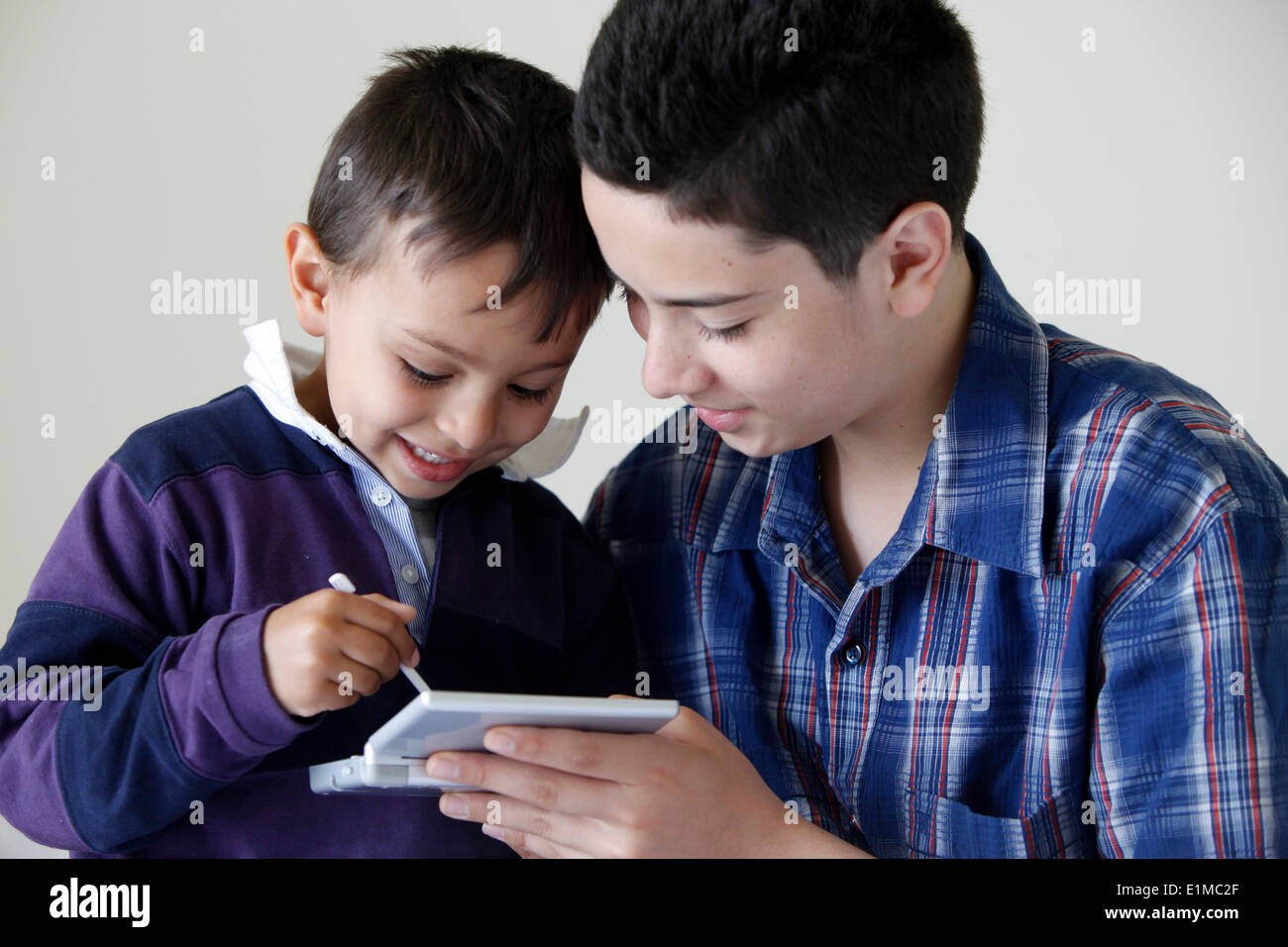 Game electronic hi-res stock photography and images - Alamy