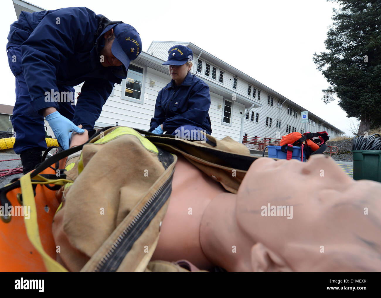 U.S. Coast Guard Petty Officer 2nd Class Jesus Hernandez and Petty ...