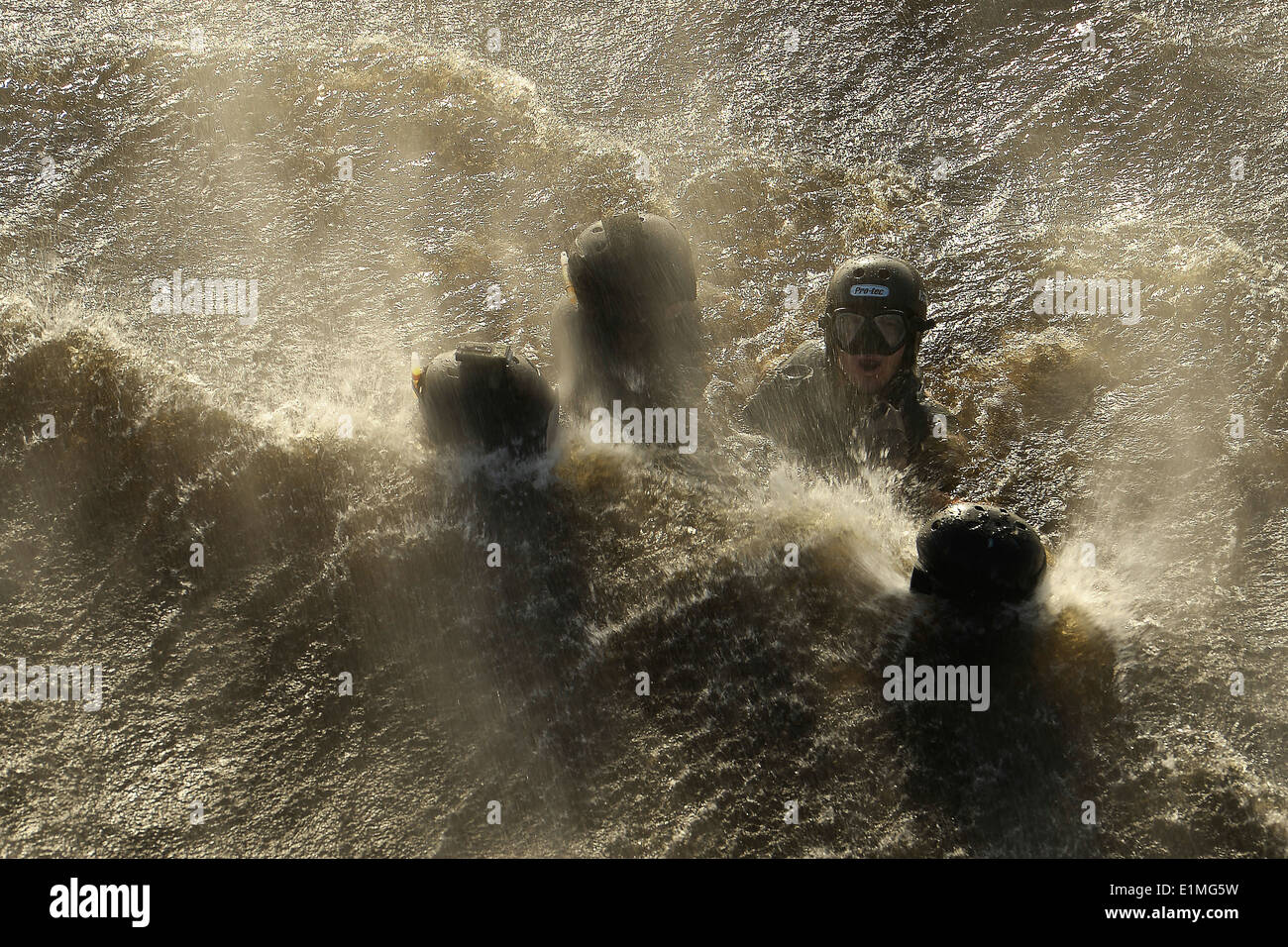 U.S. Air Force combat controllers with the Special Tactics Training ...