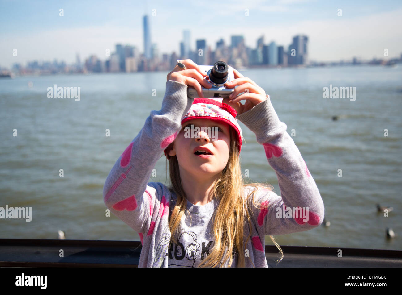 Photographing the statue of liberty High Resolution Stock Photography ...
