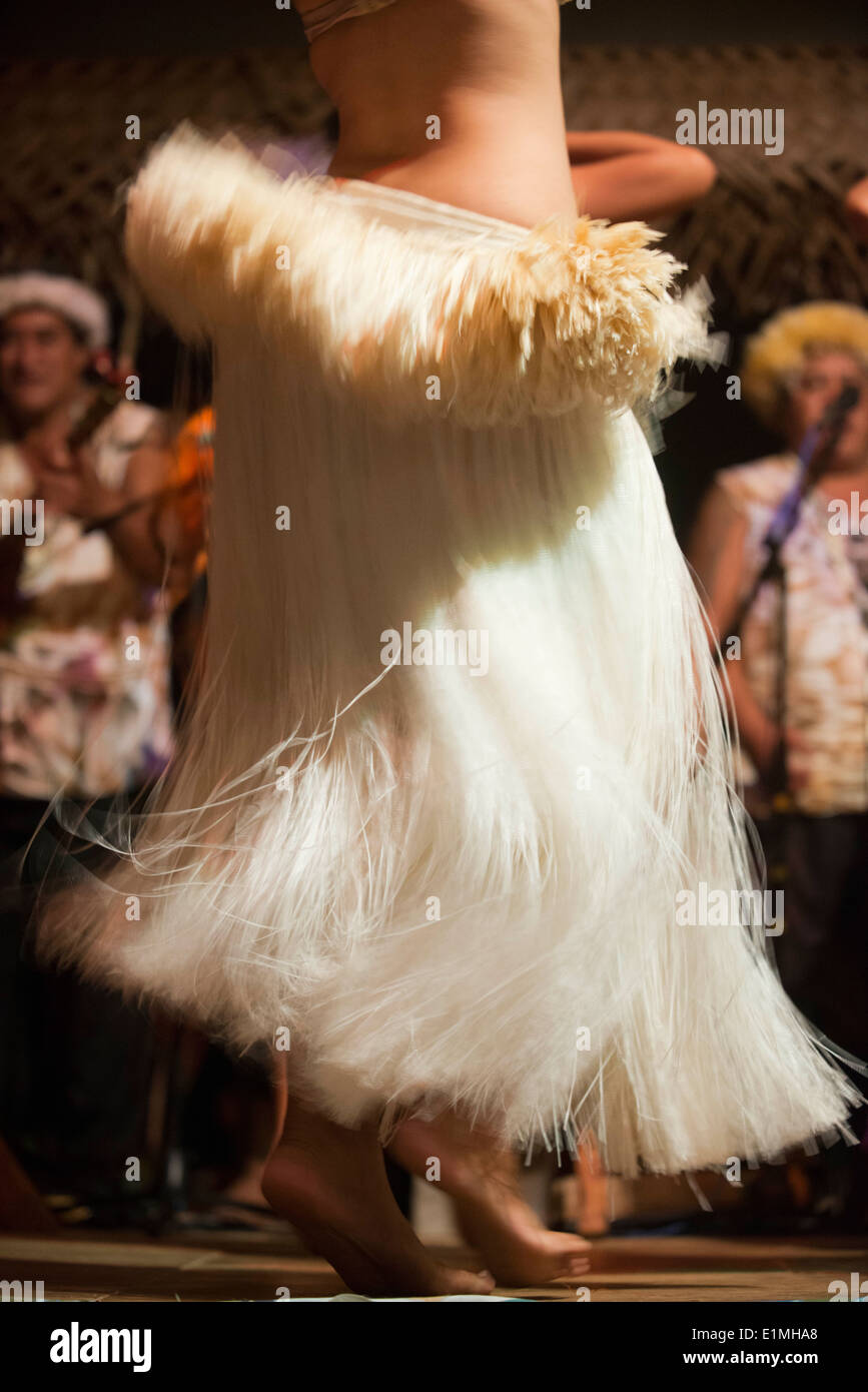 Rarotonga cook islands dancer hi-res stock photography and images - Alamy