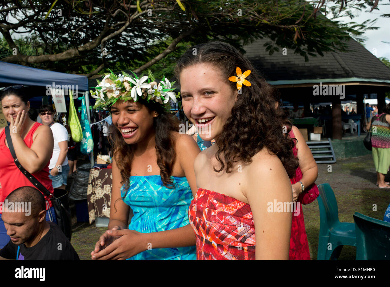 Polynesian girls hi-res stock photography and images - Alamy