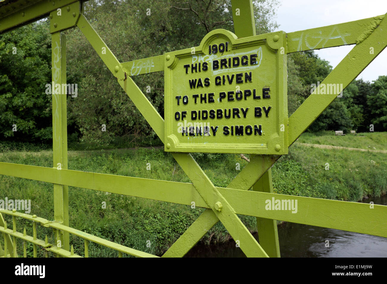 simon's bridge over the river mersey joins didsbury and northenden ...