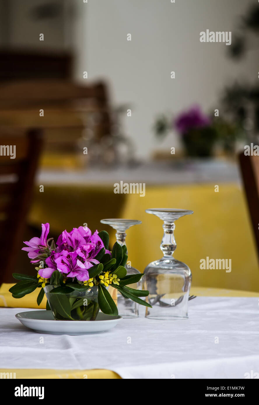 Fancy tablecloth hi-res stock photography and images - Alamy