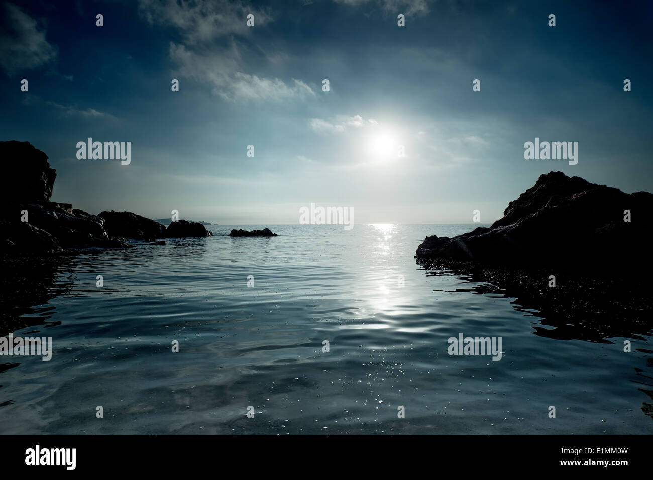 Contrast waves blue hi-res stock photography and images - Alamy