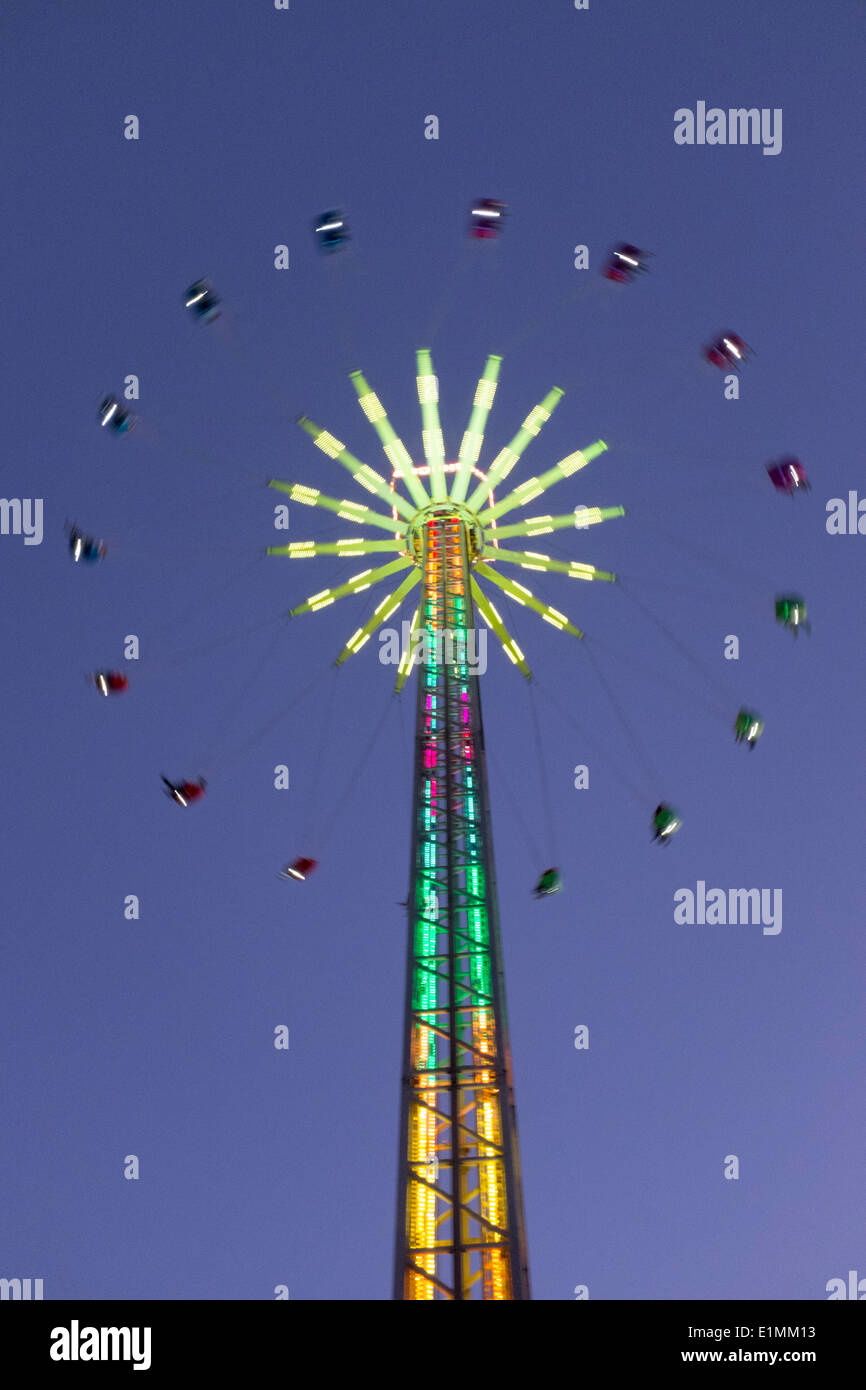 Funfair ride travel hi-res stock photography and images - Alamy
