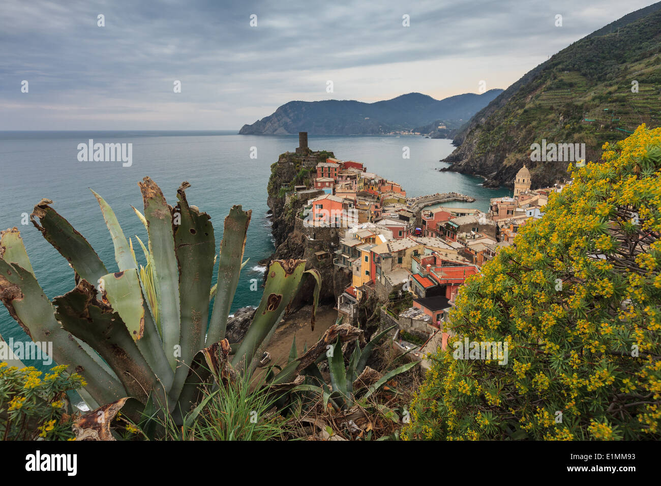 Itally village hi-res stock photography and images - Alamy