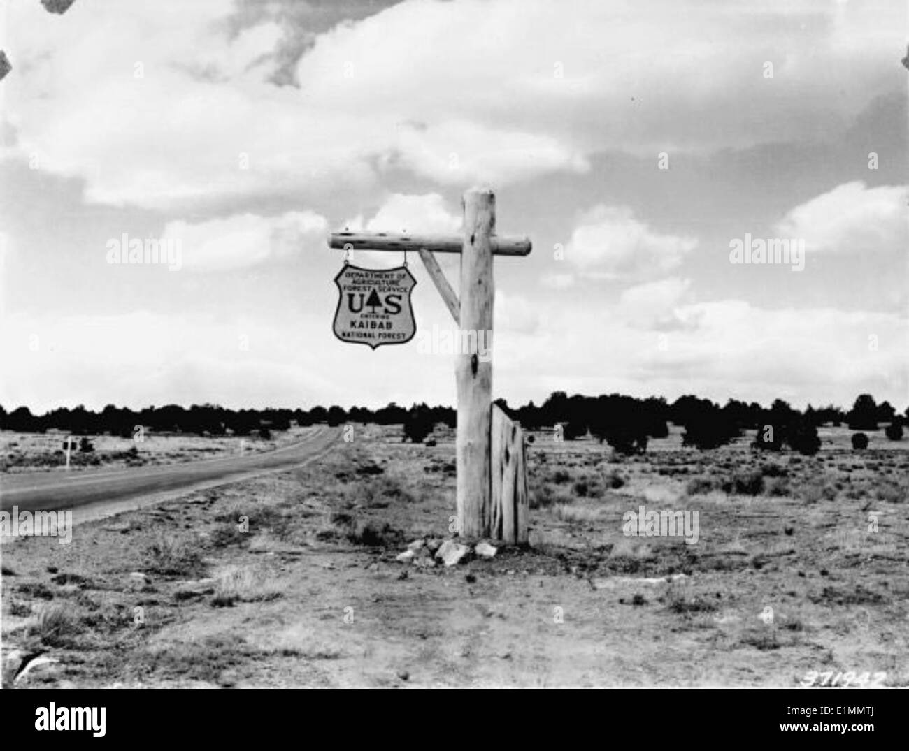 National forest road sign Black and White Stock Photos & Images - Alamy